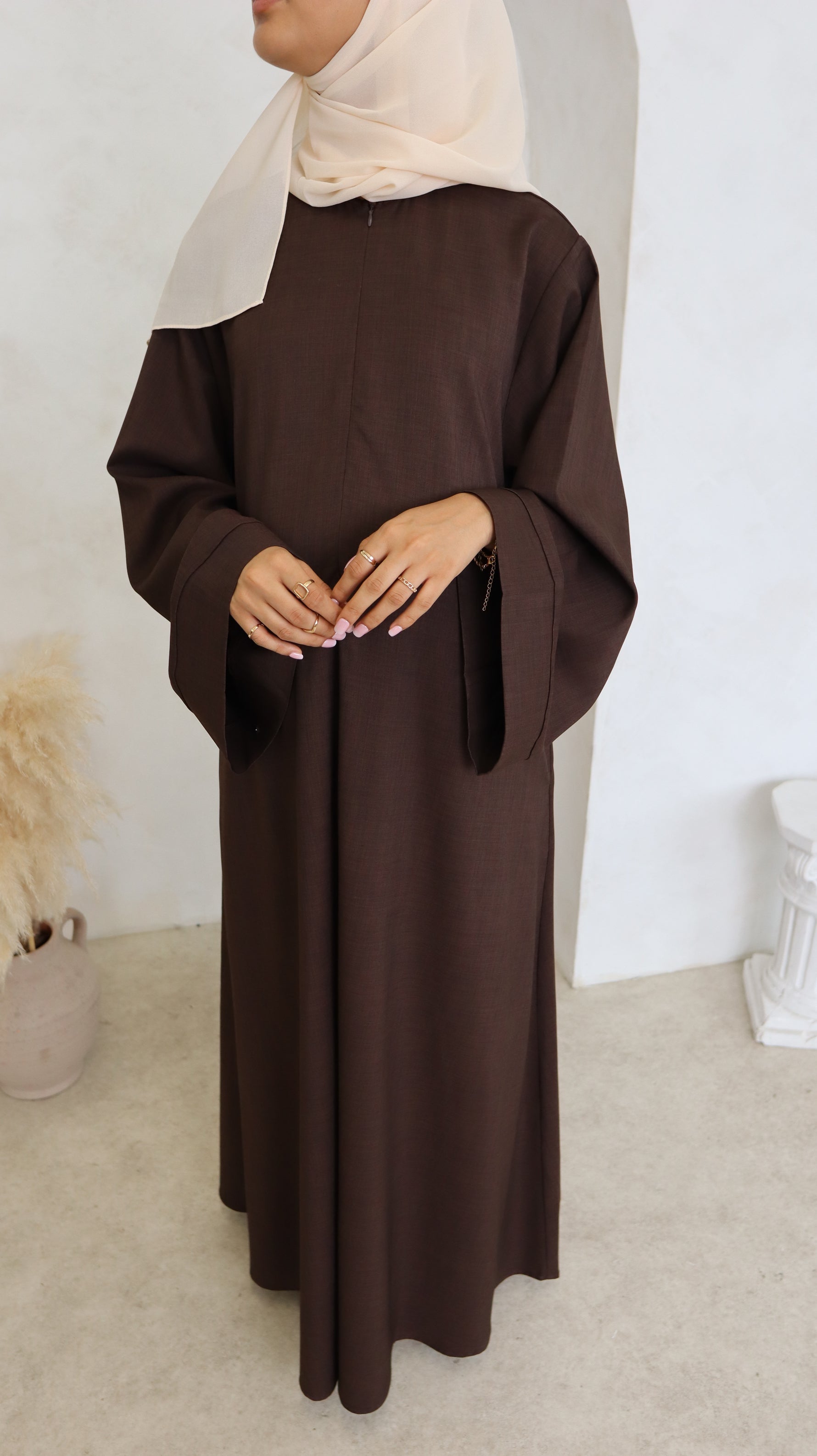 Modest Nursing Friendly abaya's, kaftans and dresses.